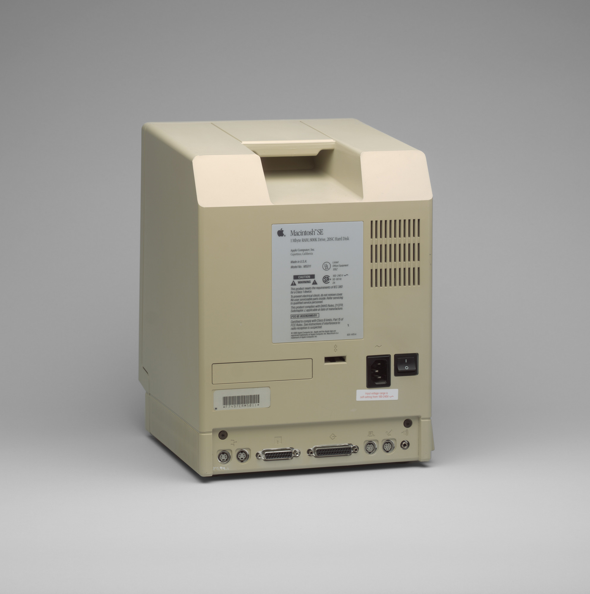 Apple, Inc., frogdesign, Sunnydale, CA. Macintosh SE Home Computer ...