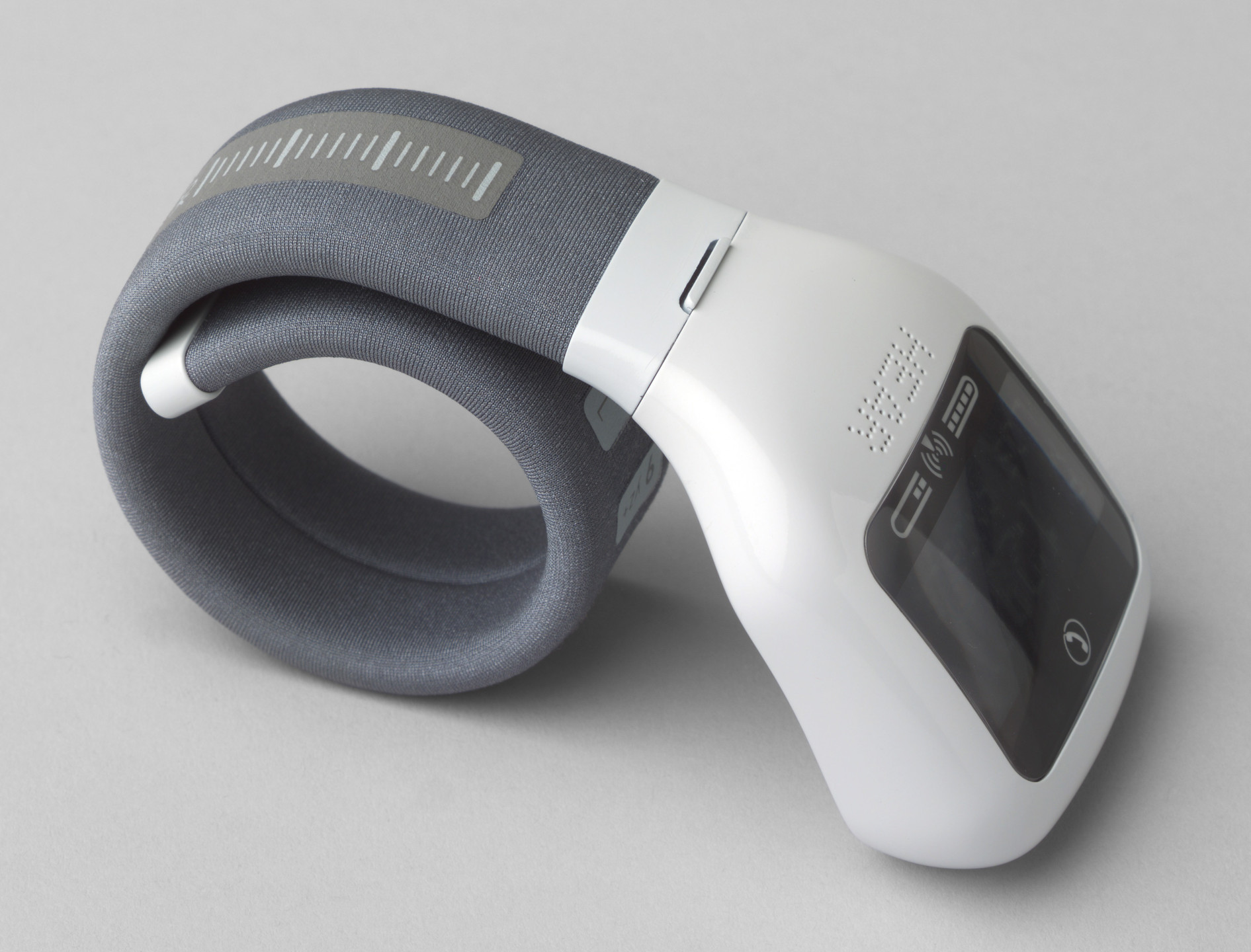 Sam Hecht, David Sandbach, Chris Chapman. Soft Wrist Phone. 2000 | MoMA