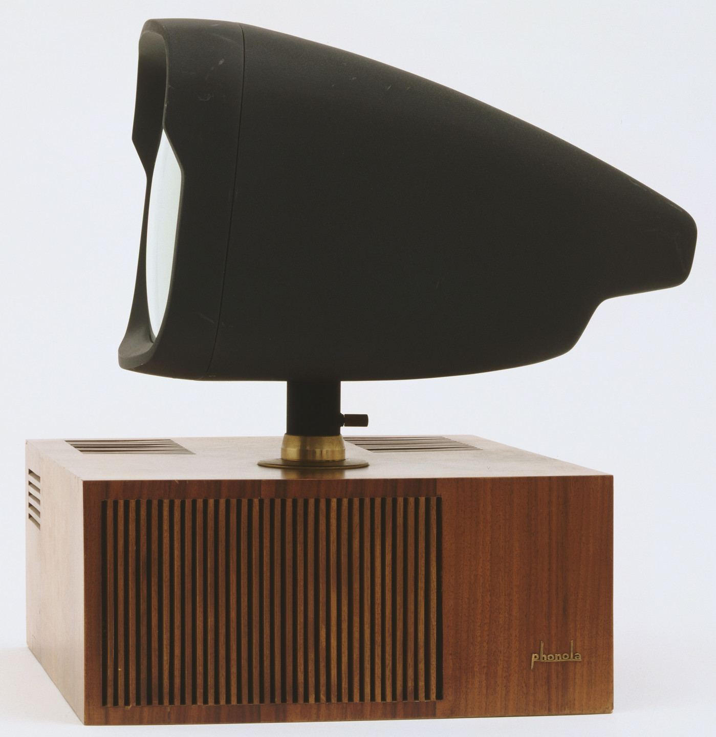 Dario Montagni, Sergio Berizzi, Cesare Butté. Phonola Television (model ...