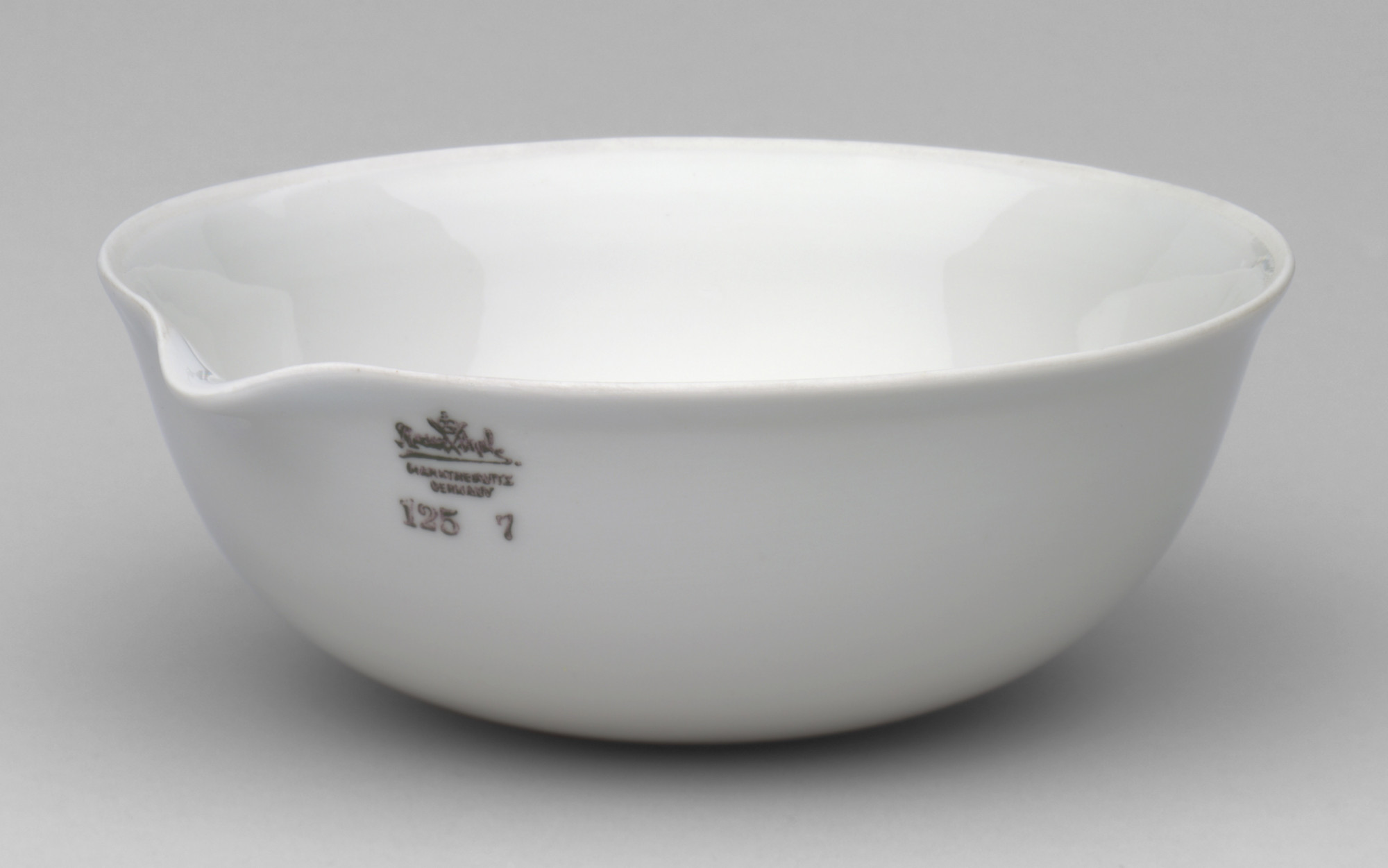 Rosenthal Porzellan A.G., Selb, Germany. Bowls. Unknown | MoMA