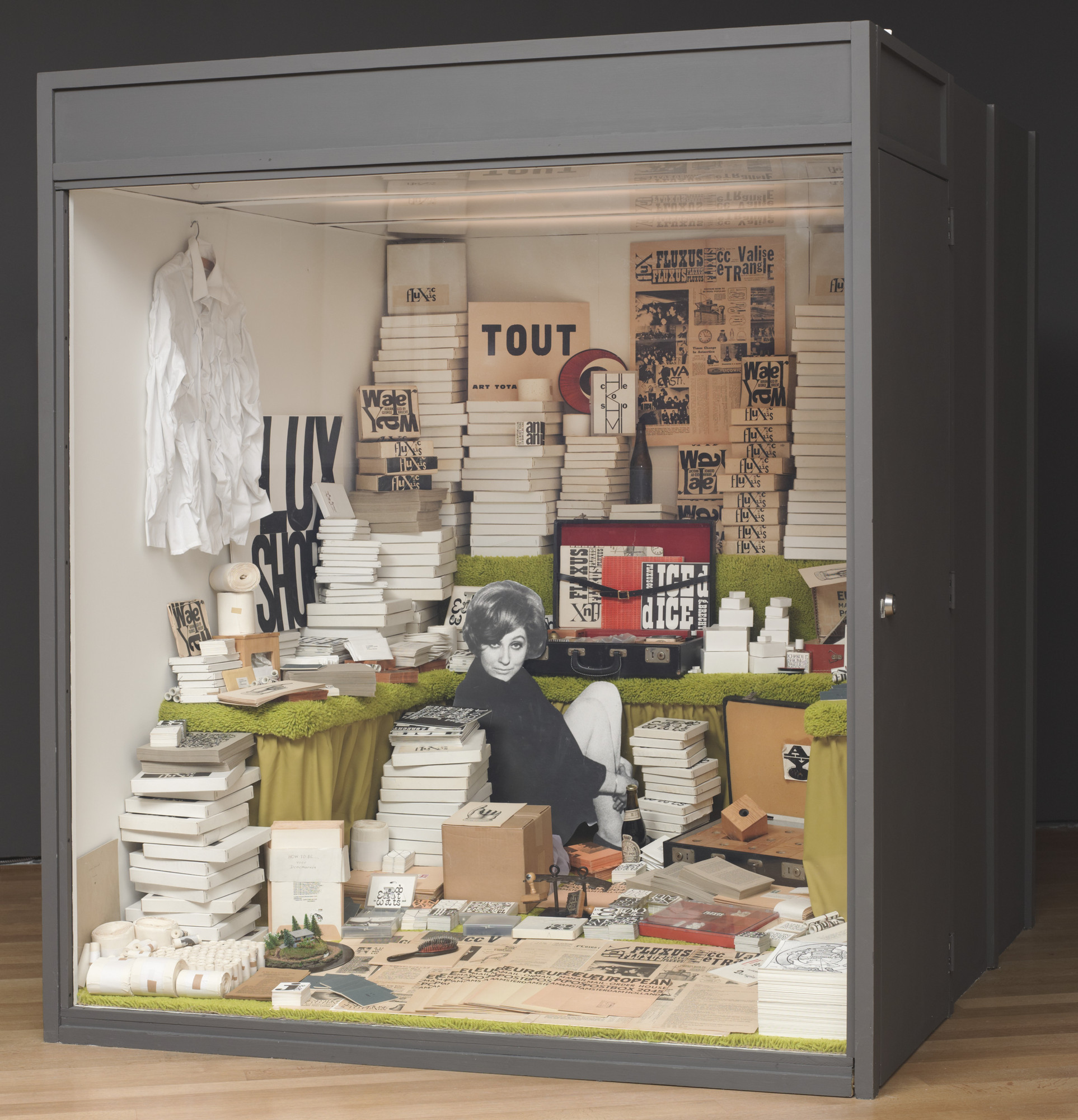 Various Artists, Eric Andersen, Ay-O, George Brecht, Giuseppe Chiari ...