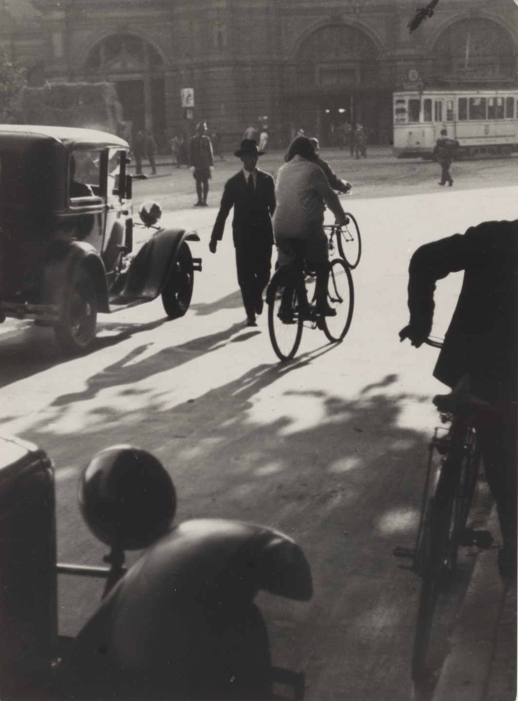 Studio of Dr. Paul Wolff & Tritschler, Alfred Tritschler. Main Station ...