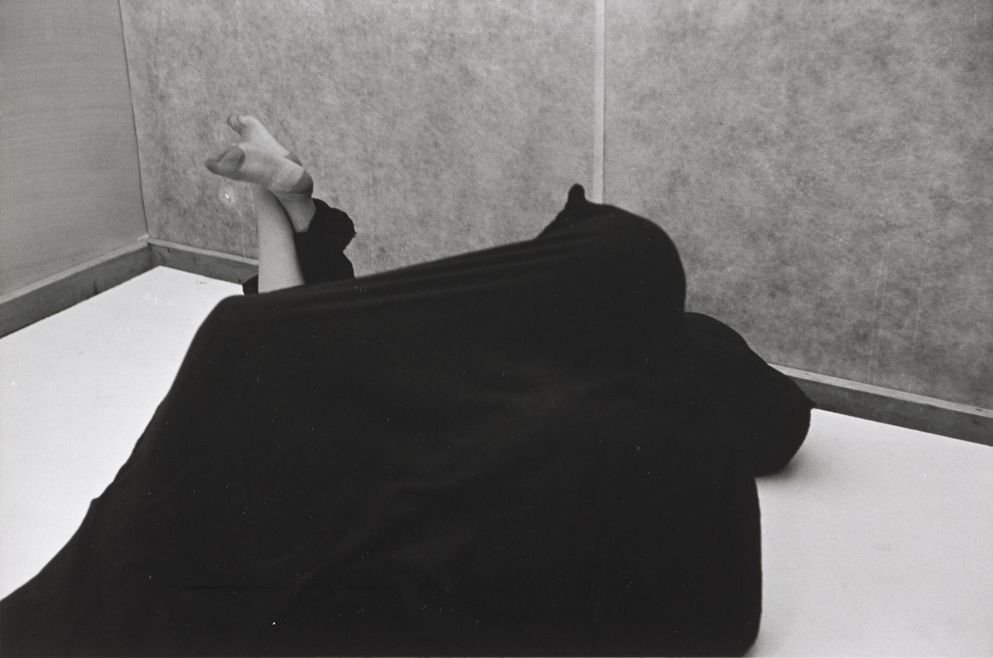 Fred W. McDarrah. Eye Bags in The Stone, installation at Judson Gallery ...