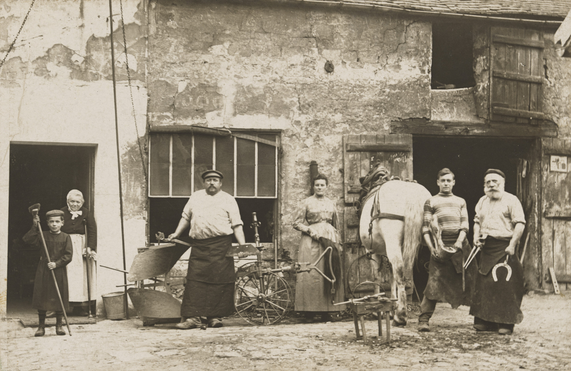 Unidentified photographer. Maison Blanche, Maréchal Caron, Génicourt ...