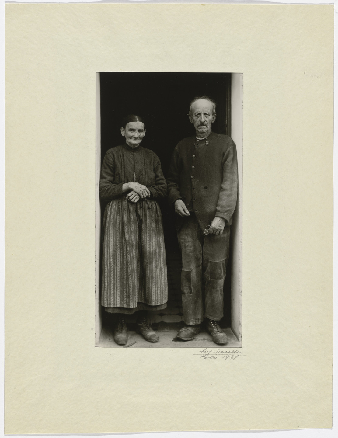 August Sander. Peasant Couple from the Leuscheid (Bauernpaar aus dem ...