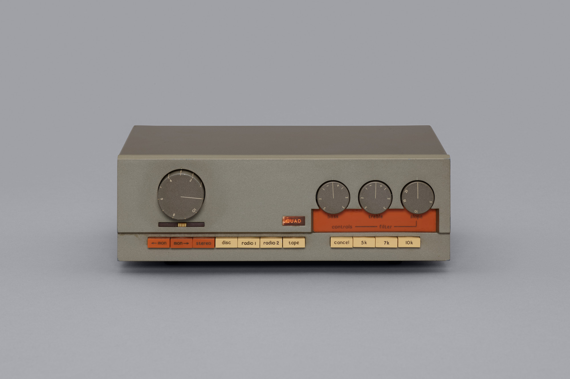 QUAD Electroacoustics, Huntingdon, England. Tuner (model FM3) and ...