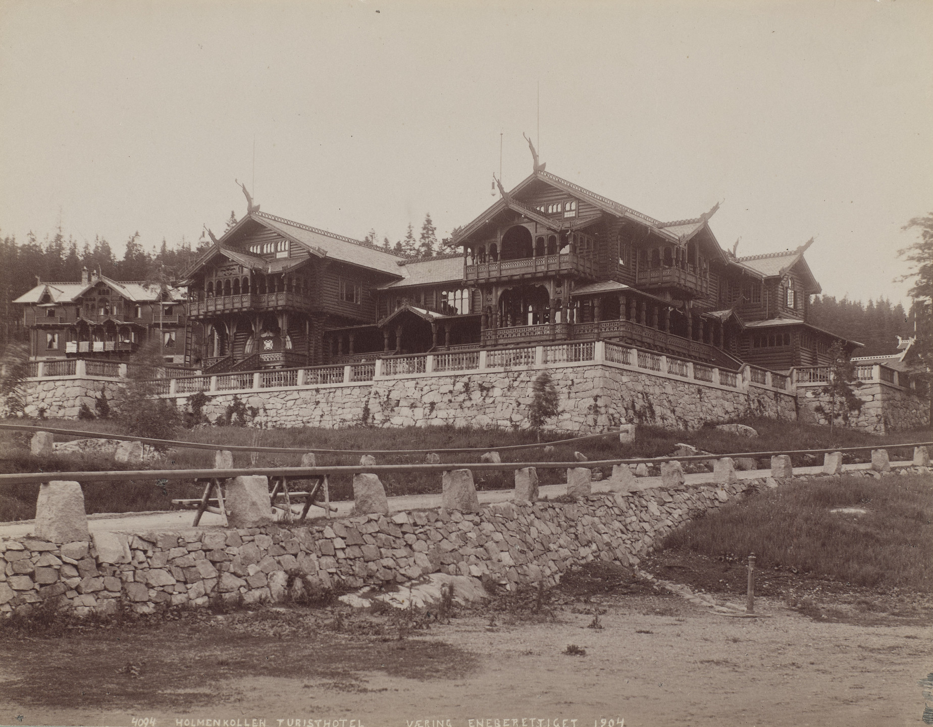 Olaf Martin Peder Væring. Holmenkollen Tourist Hotel. 1904 | MoMA