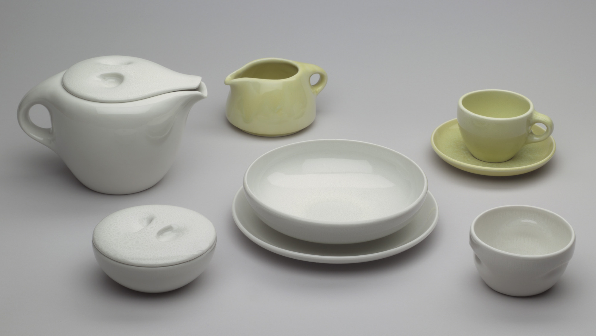 Russel Wright. Casual China Dinnerware. 1946 | MoMA