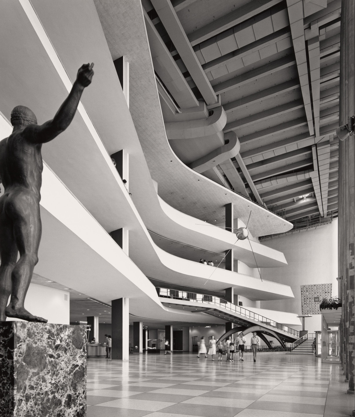 Wallace K. Harrison, Max Abramovitz, Oscar Niemeyer, Le Corbusier ...